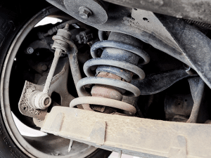 Fahrwerksfeder defekt: Symptome, Kosten & Wechsel erklärt